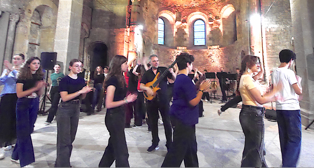 Dans le cadre de Jazz à Vienne, restitution convaincante des deux premières années de résidence ...