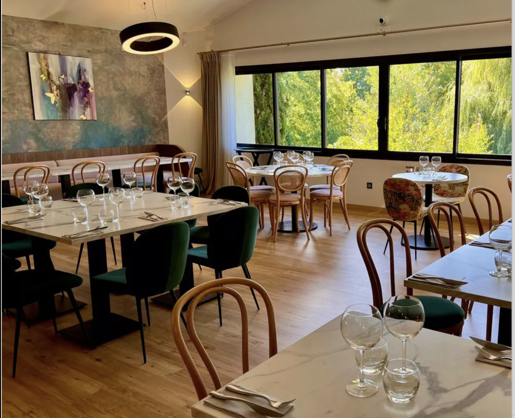 « Les Nymphéas », le restaurant du Domaine de Gorneton à Chasse-sur ...